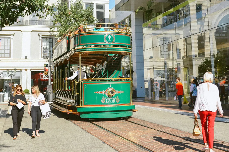 The Grove Trolley LA: Discover and Explore The Grove in Style!